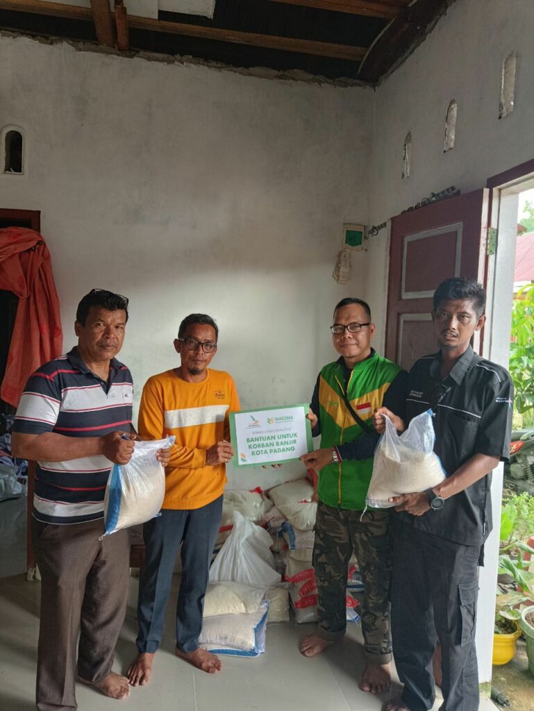 Yakesma Sumbar Salurkan Donasi Korban Banjir Padang - Yakesma Official ...